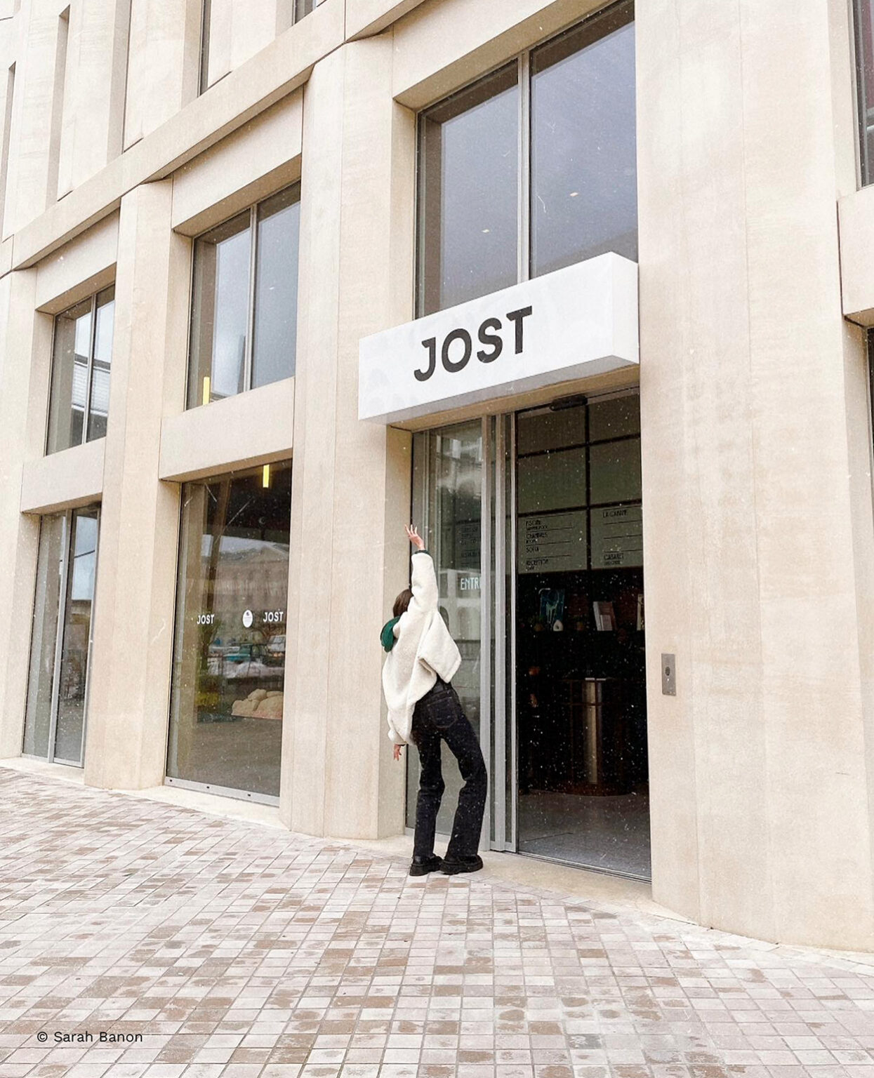 JOST - Branding d’un hôtel hybride et urbain | Sable Noir